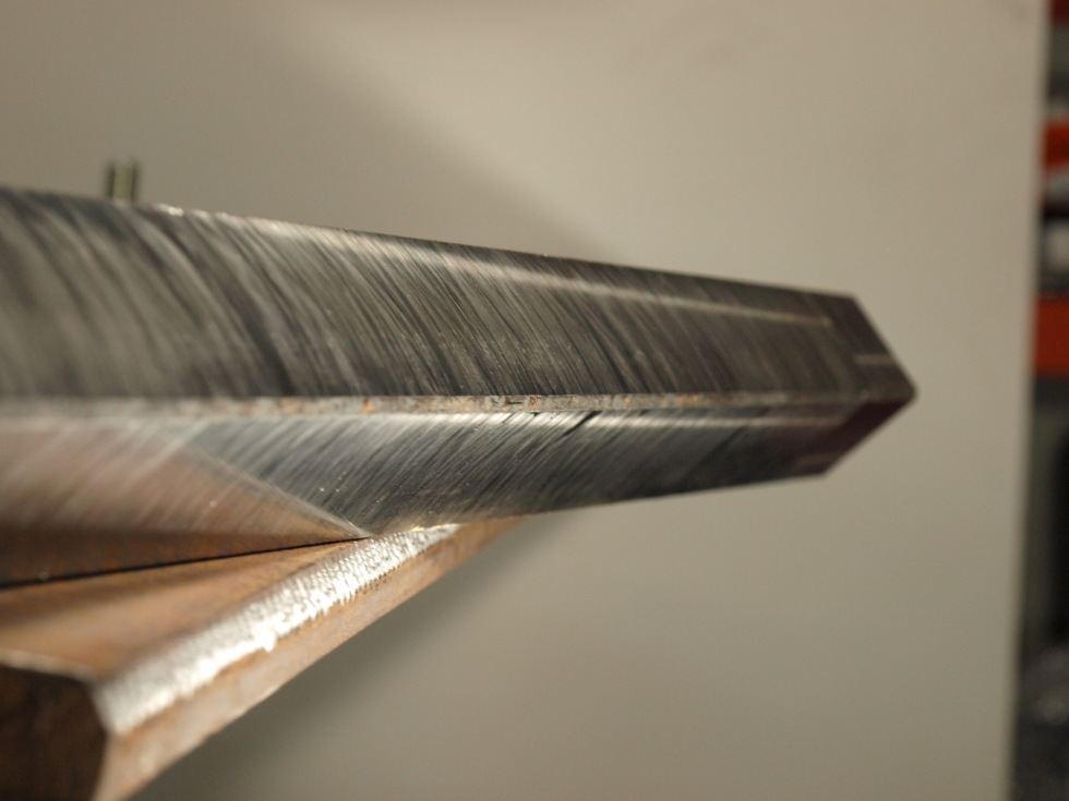BEVEL – HIGH-END BEVELLING MACHINES